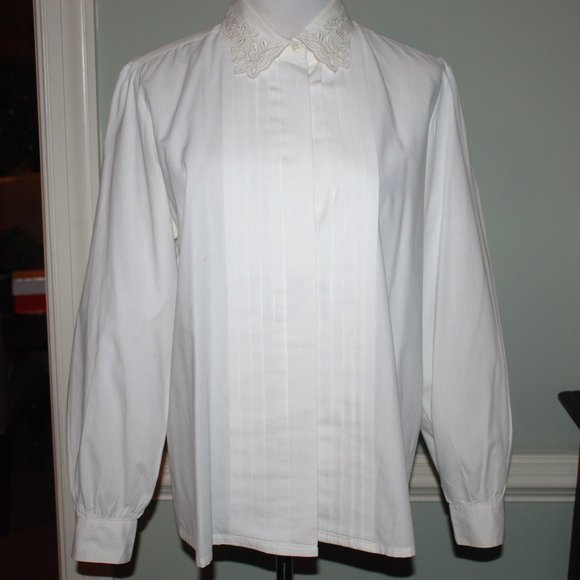Witt Shirt Collection | Tops | Lovely Vintage Cottage Core Ivory Tuxedo ...